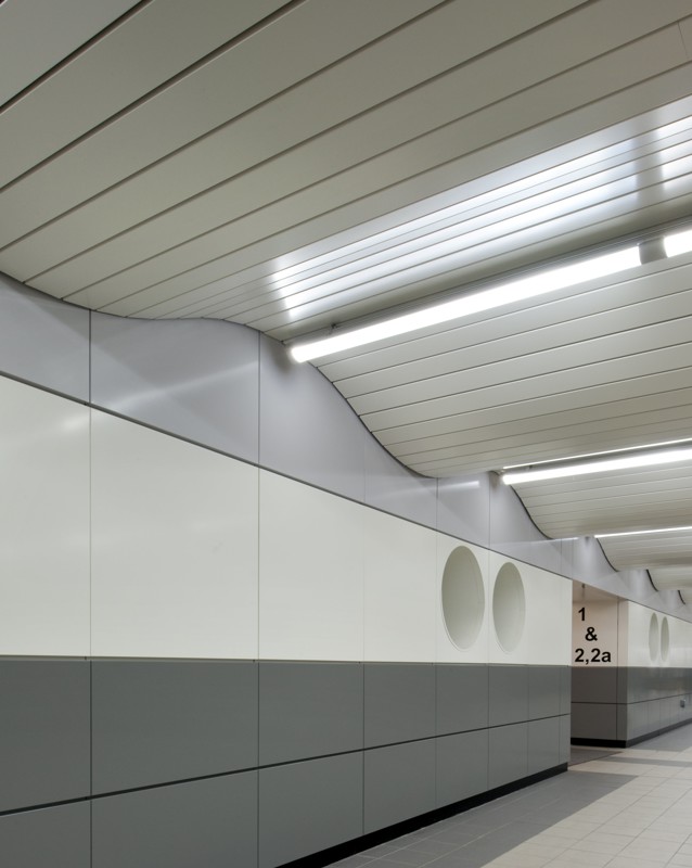 SAS High Traffic Wall System